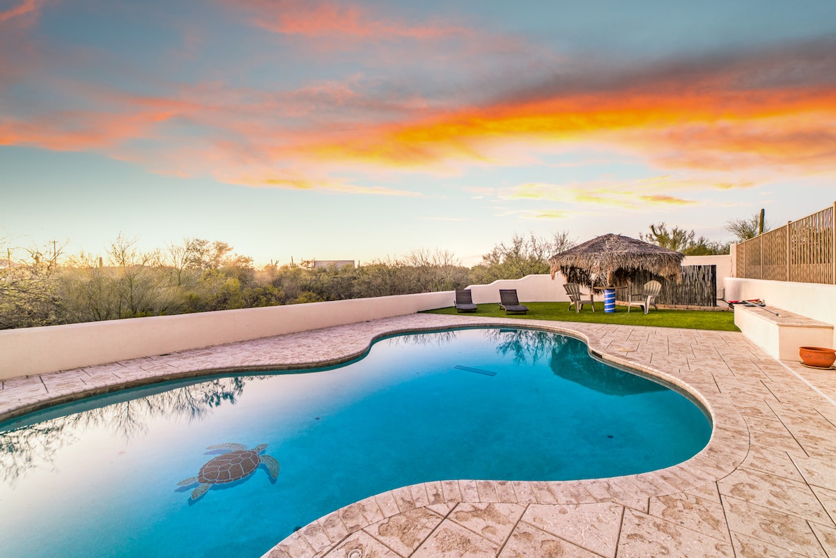 Scenic 4BR - Views, Pools Oasis, Large Groups Epic - Houses for Rent in ...