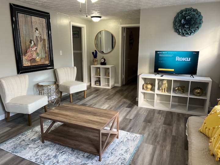 Historic 1br Apt | Near Sgmc & Vsu + Full Kitchen - Valdosta, GA