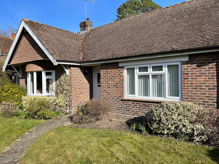 Bungalow - Arundel
