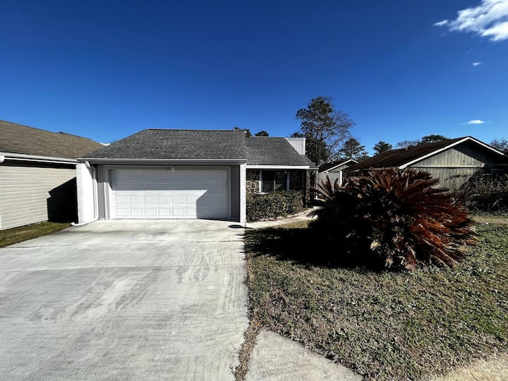 Private Home 3-br/2 Kings 1 Queen - Bonaire, GA