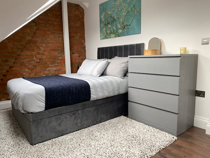 4 Min Walk From The Station 1 Bedroom Apartment - Chingford