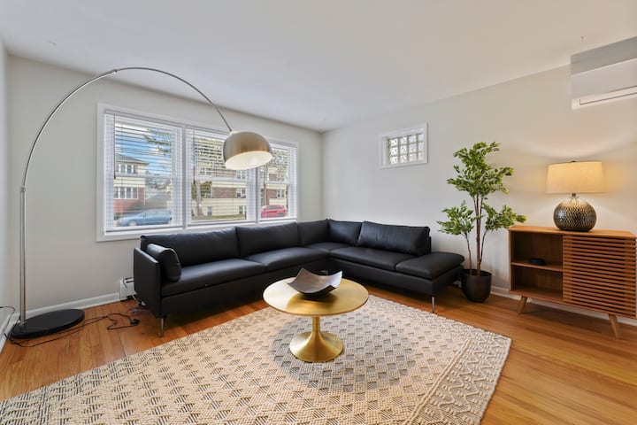 Two Bedroom Apartment Near Hospitals Pet Friendly - Albany, NY