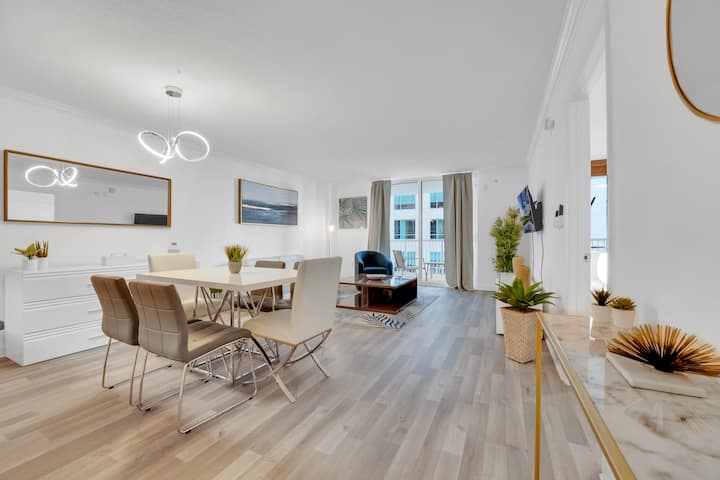 Impressive Unit In The Heart Of Brickell W Parking - Miami