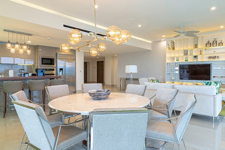 Modern Luxurious Mexico Resort - Isla Mujeres