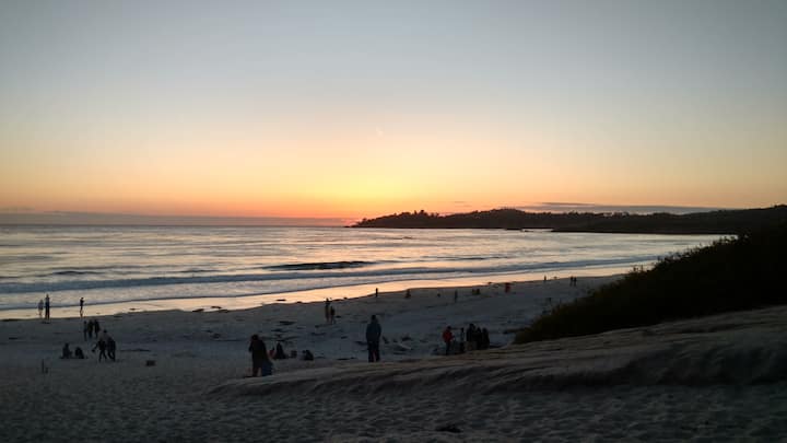 Charming, French-inspired Apartment, Near Beach - Carmel-by-the-Sea, CA