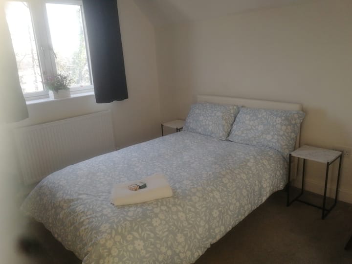 Beautiful Private Room - Newbury
