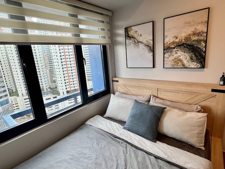 Kaizen Home, Perfect Space @ Air Residences Makati - Makati