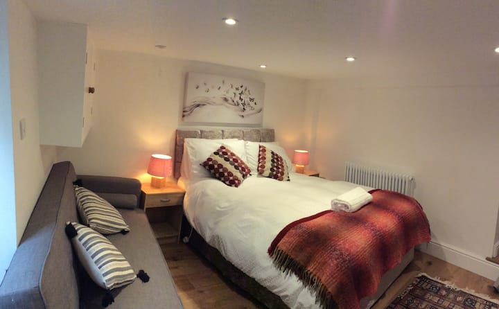 Basement Room Private And Quiet - Cheltenham