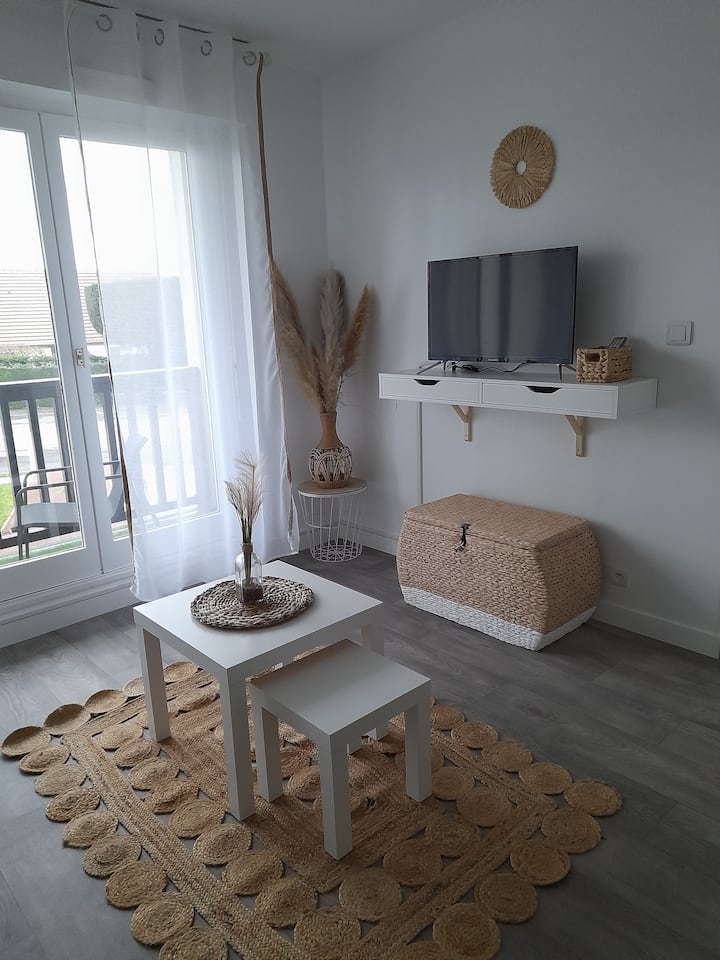 Appartement T2 Avec Balcon Refait à Neuf - Plage de Blonville-sur-Mer
