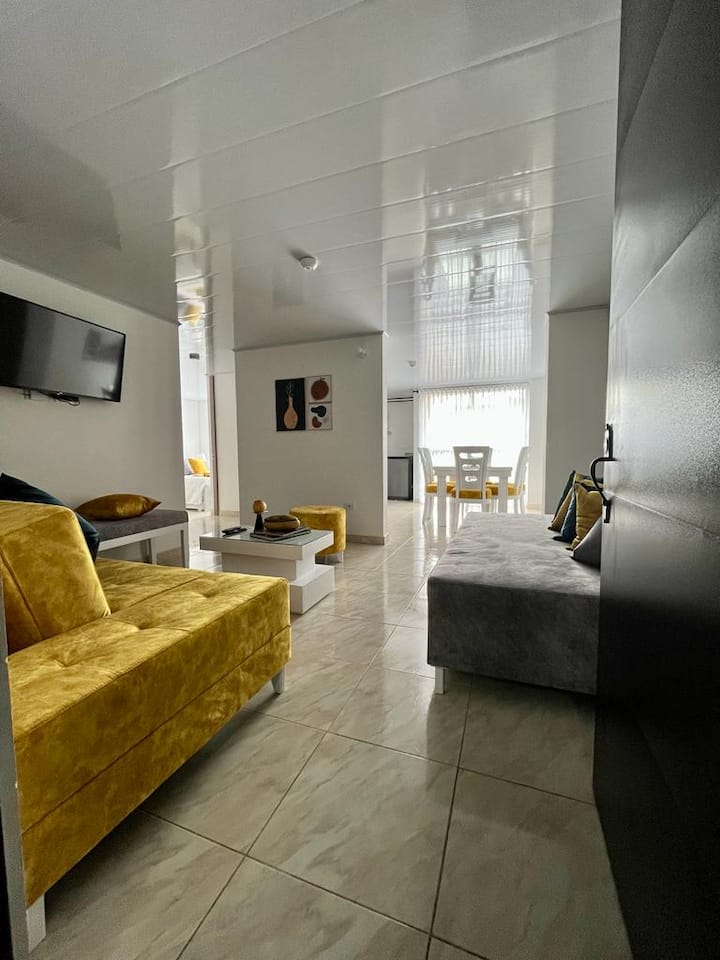 Moderno Y Elegante Apartamento En Armenia Centro - 亞美尼亞