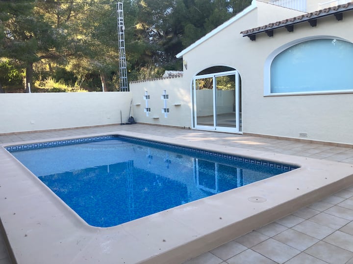 Casa En Zona Tranquila - Benitachell