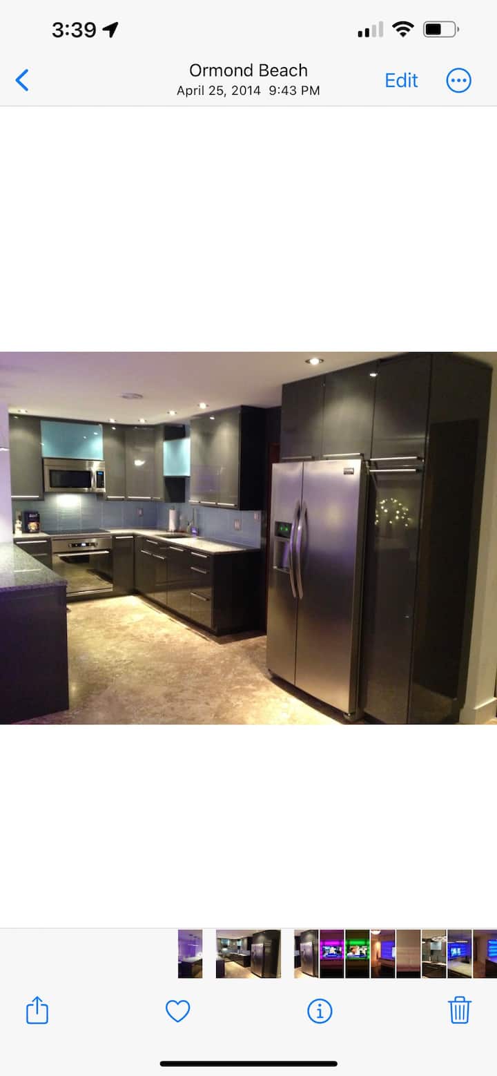 Private Room Clean+quiet, Renovated Ultra Modern! - Ormond Beach