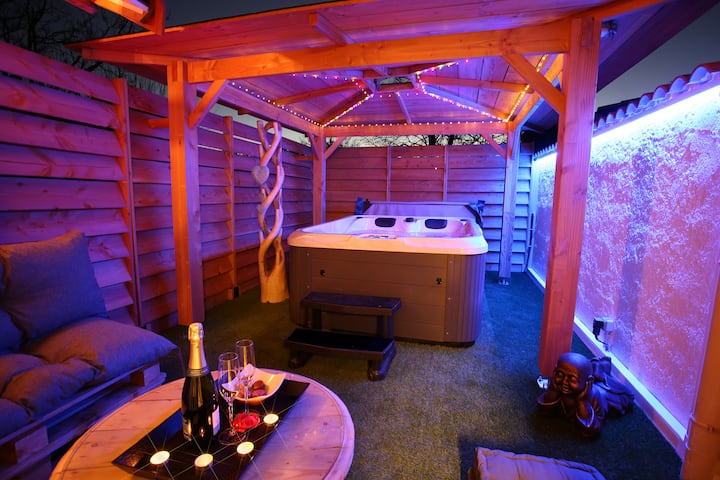 Lovina Chambre De Charme Jacuzzi - Ventabren