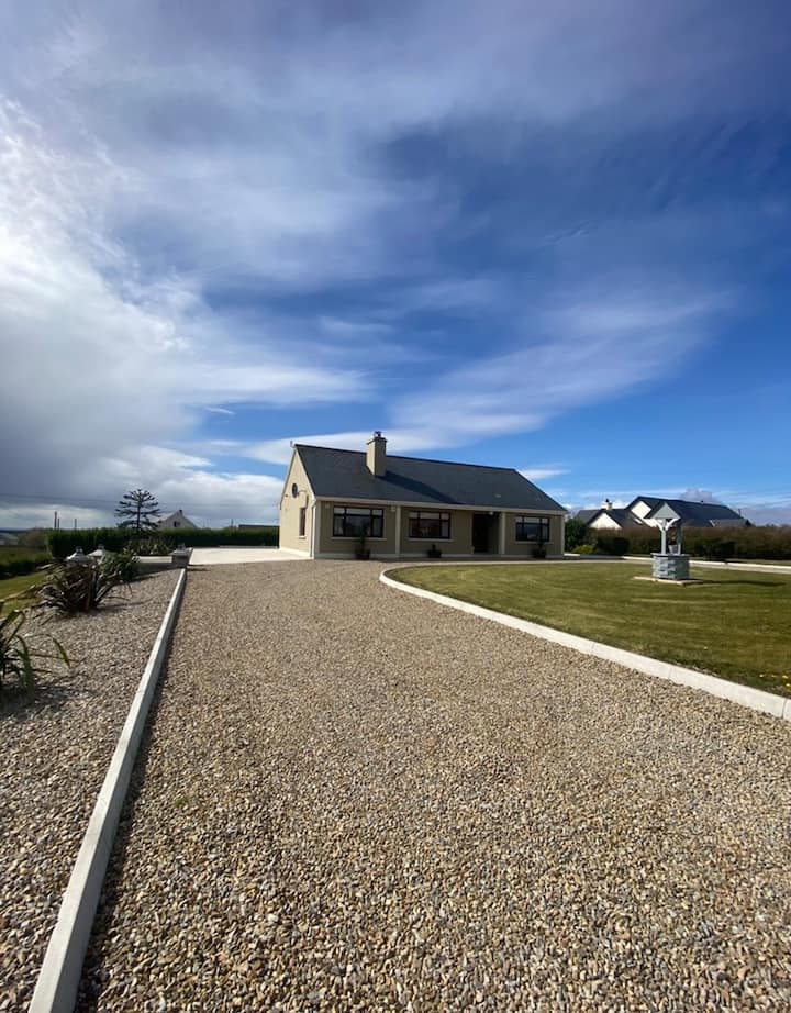 Cosy, Modern 3-bed House In Mountcharles, Donegal - Donegal