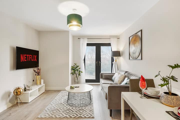 The Artists Abode In Leeds - Sleeps 2 - Leeds Bradford Airport (LBA)