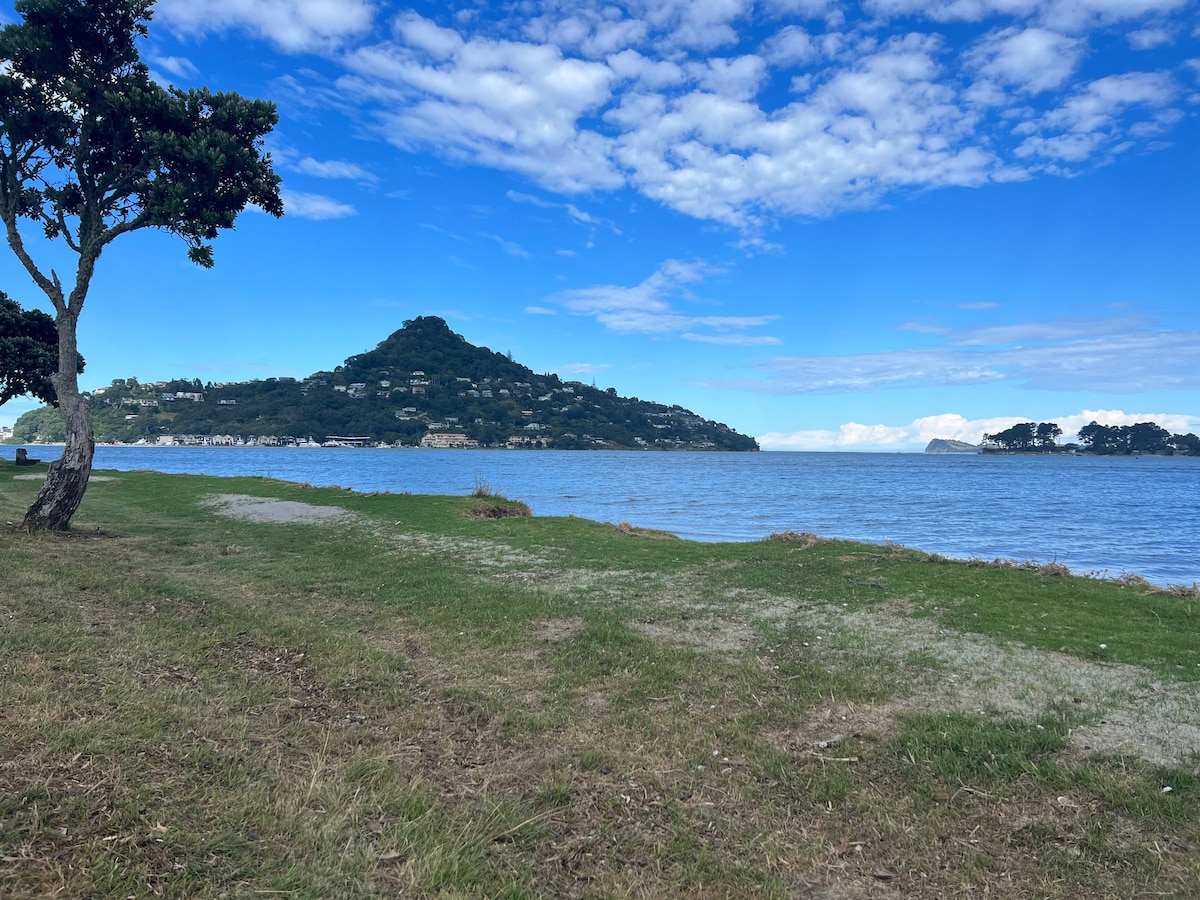 Beach Front Batch - Houses for Rent in Tairua, Waikato Region, New ...