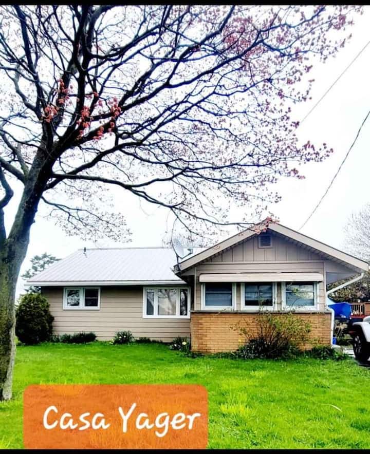 Casa Yager 
3 Bedroom House. - Port Dover Beach