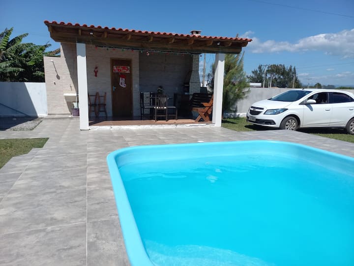 Casa Com Piscina / Centro - Torres