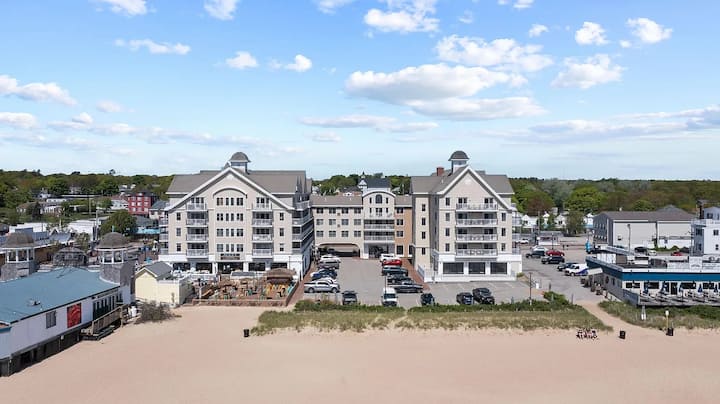 Oceanfront Pool + Sauna | 2br At Grand Victorian - Old Orchard Beach, ME