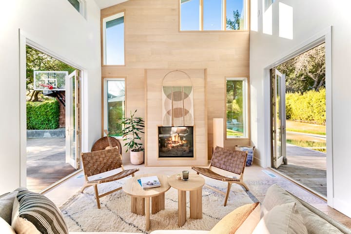 Modern Luxe Escape W/ Pool & Spa - Sebastopol, CA