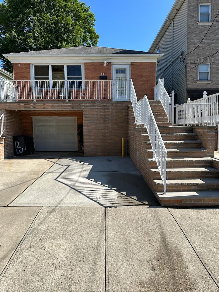 Peaceful 3 Bedroom House W/2 Free Parking+near Nyc - Staten Island