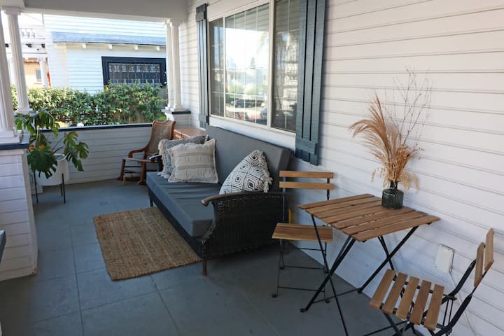 Almafi Coast Inspired Studio! - Lincoln Park - San Diego