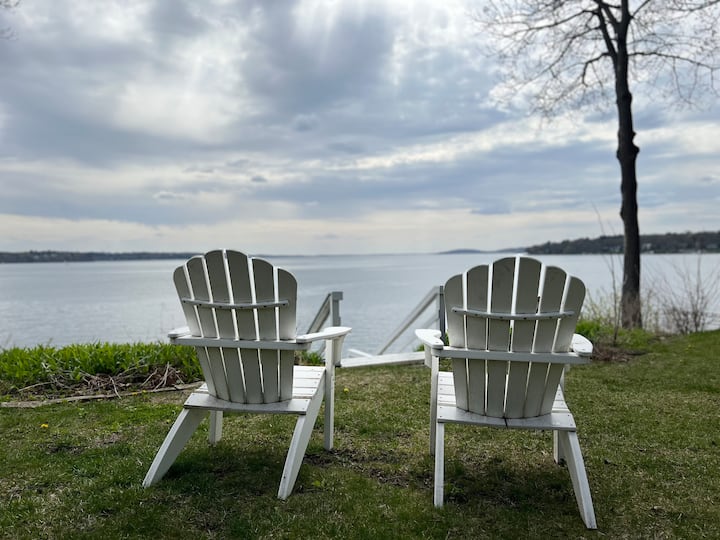 Cheese & Crackers On Green Lake - Green Lake