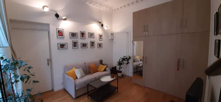 Grande Chambre Indépendante,  Centre De Paris - Paris