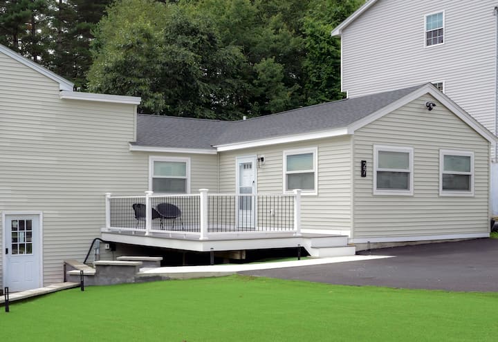 Lake Access 4 Bed 3 Full Bath - Lowell, MA