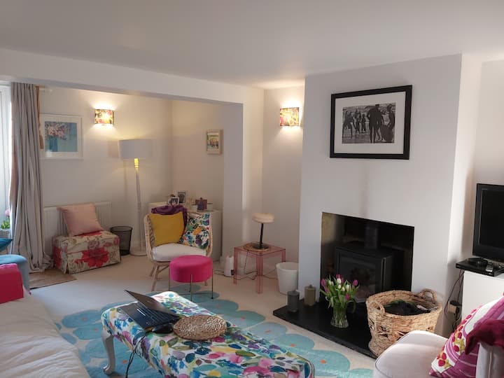 Surrey Hills Cosy Cottage - Ewhurst - Shere
