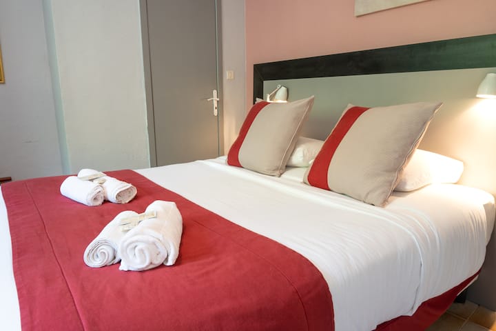 Chambre Avec Access Piscine - Aups