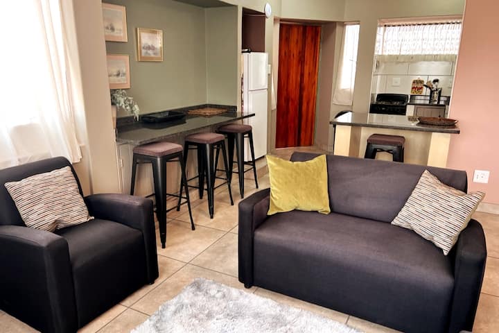 Solitaire 64, 2-bedroom Self-catering Apartment - Pretoria
