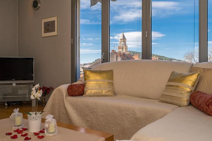 Apartment Old Town With Sea View And Balcony - Split