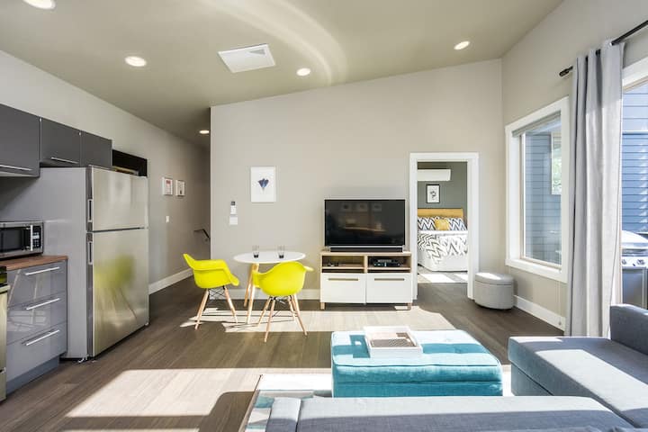 ★Modern Private 1br★ Wi-fi, W/d, Ac, Kitchen, 2tvs - Eugene, OR
