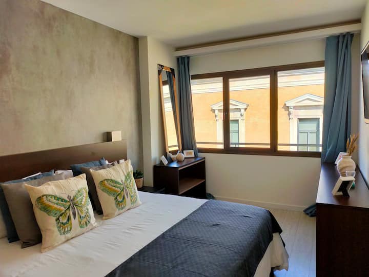 Best Location In Madrid City - Madrid