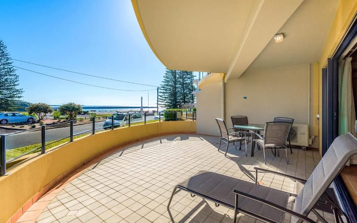 1 Bdm Ocean View Ground Floor Apt @ The Cove - Yamba