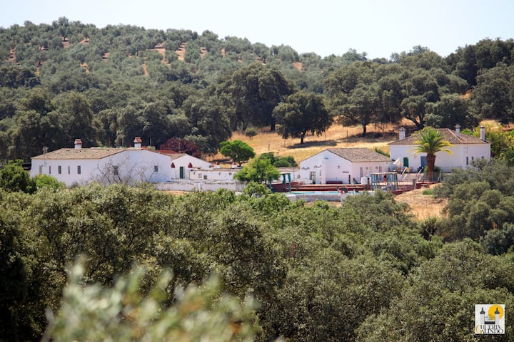 Casa Rural Cortijo Huerta Galindo - Cazalla de la Sierra