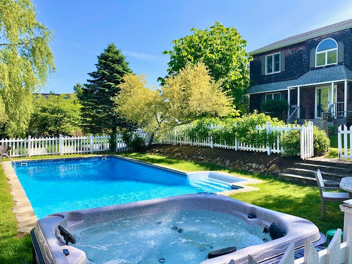 Sexy Hottub Pool Gym Bbq Walk2beach &Town Sleeps20 - Montauk, NY