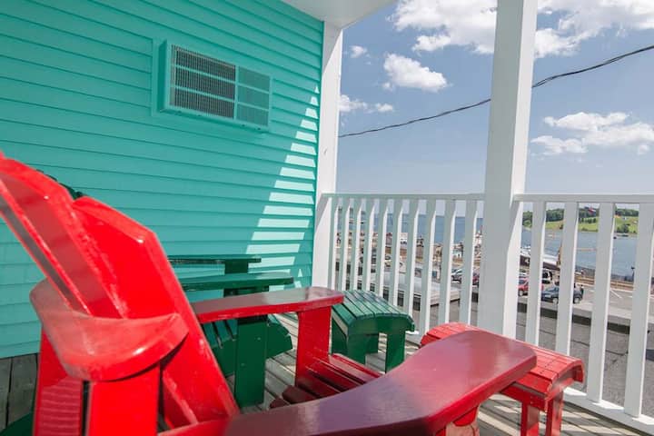 Brigantine Picton Castle Room - 루넨버그