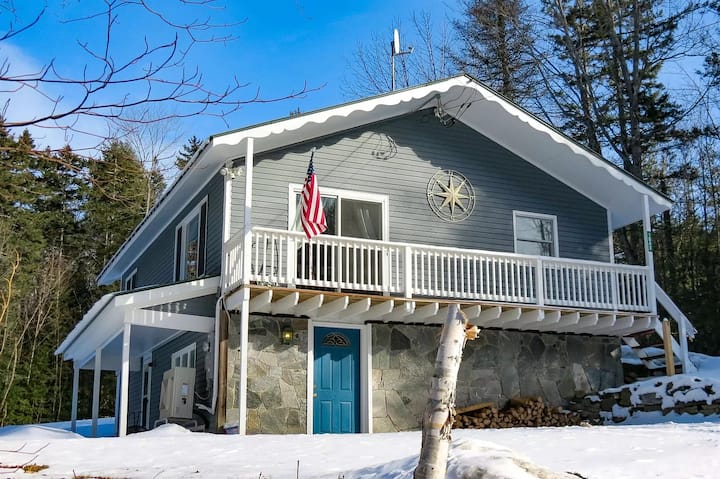 Okemo Mountain House & Private Hot Tub - Ludlow, VT