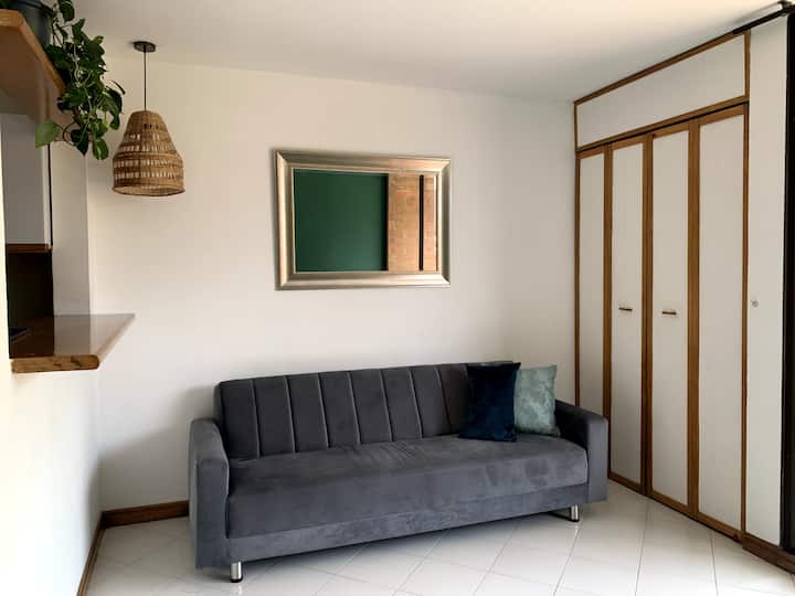 Urban Oasis • 1br W/ Balcony & Work Desk - Medellín