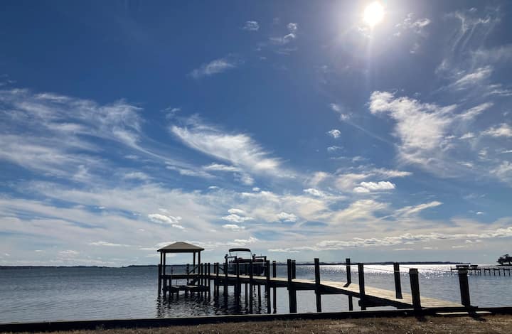 Home Under Oaks W/ Private Dock On Kitty Hawk Bay. - Kitty Hawk, NC