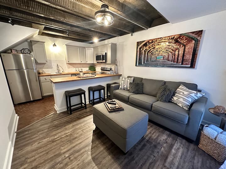 Carriage House On Franklin - Evansville, IN