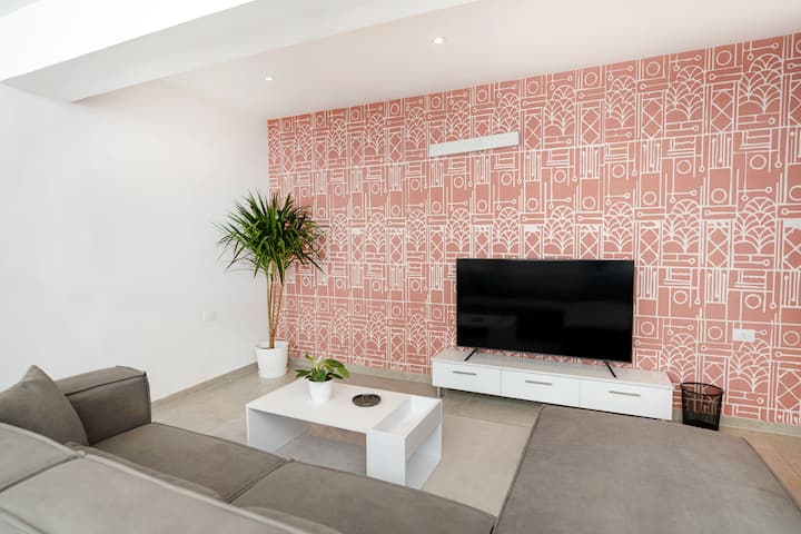 Brassbell By The Pyramids 3br | Nr. Grand Museum - Egypt