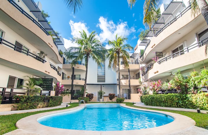 Lovely 2 Bdr Ph + Private Roof Terrace & Jacuzzi - Playa del Carmen