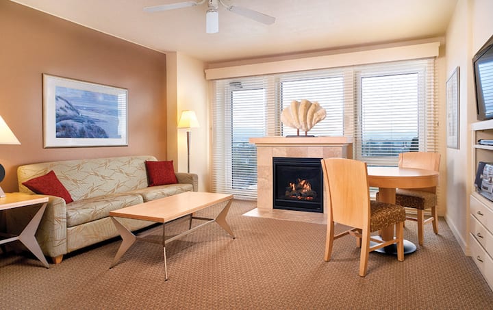 Sensational Seaside Studio - Seaside, OR