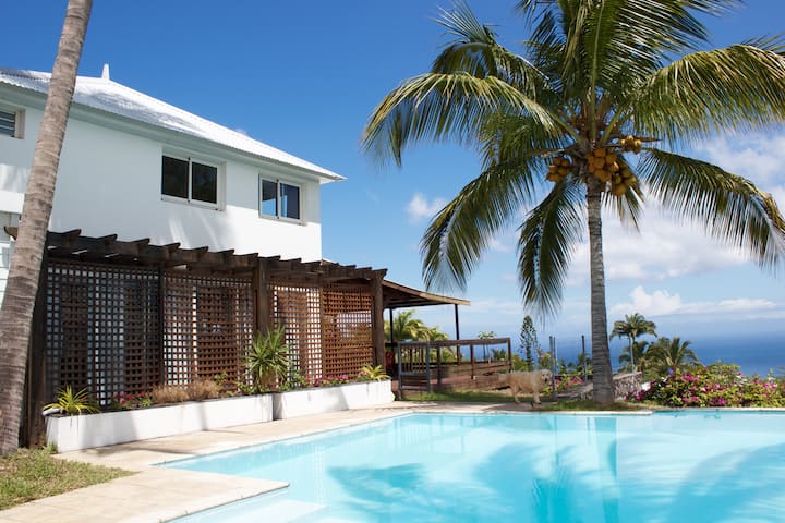 Belle Maison Vue Mer Et Piscine - Réunion
