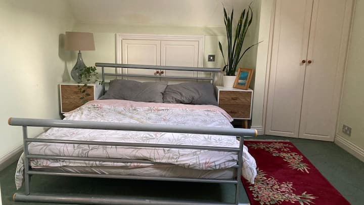 Cosy Bed Cum Ensuite & Reception - Harrow