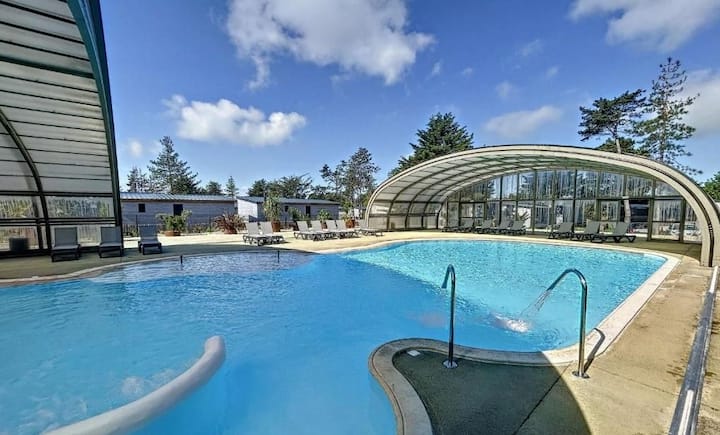 Cottage Dans Prl, Piscine, 150m De La Mer - Saint-Pair-sur-Mer