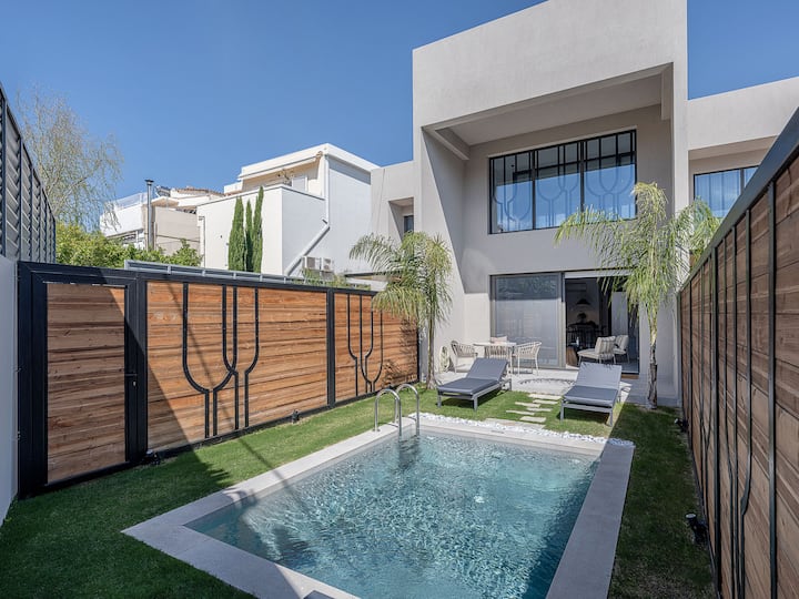 Jnv Luxury Villas - Villa Claude! Urban Oasis! - Chania